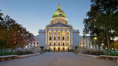 Wisconsin Begins Negotiating to Launch Mobile Sports Betting