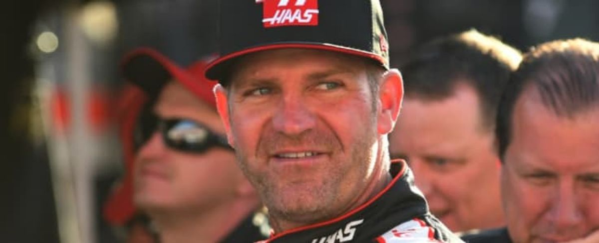 Clint Bowyer NASCAR Driver Profile - Betting Odds, Stats, Bio