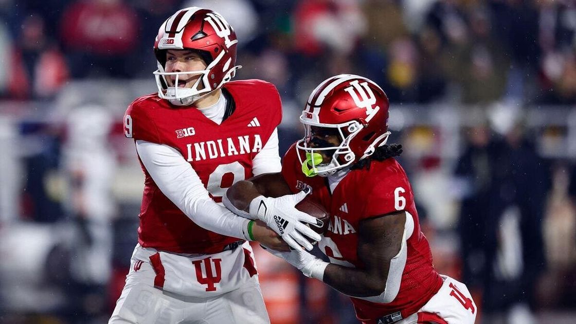 Indiana vs. Notre Dame Picks, Predictions & Odds - CFP First Round Bowl