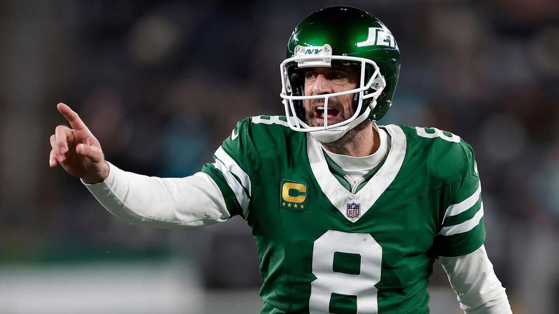 Best Aaron Rodgers Player Props for Steelers vs Jets